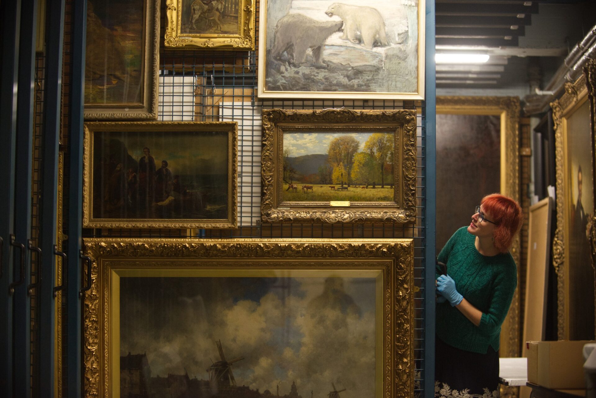 Caring for paintings and frames - Museums Galleries Scotland